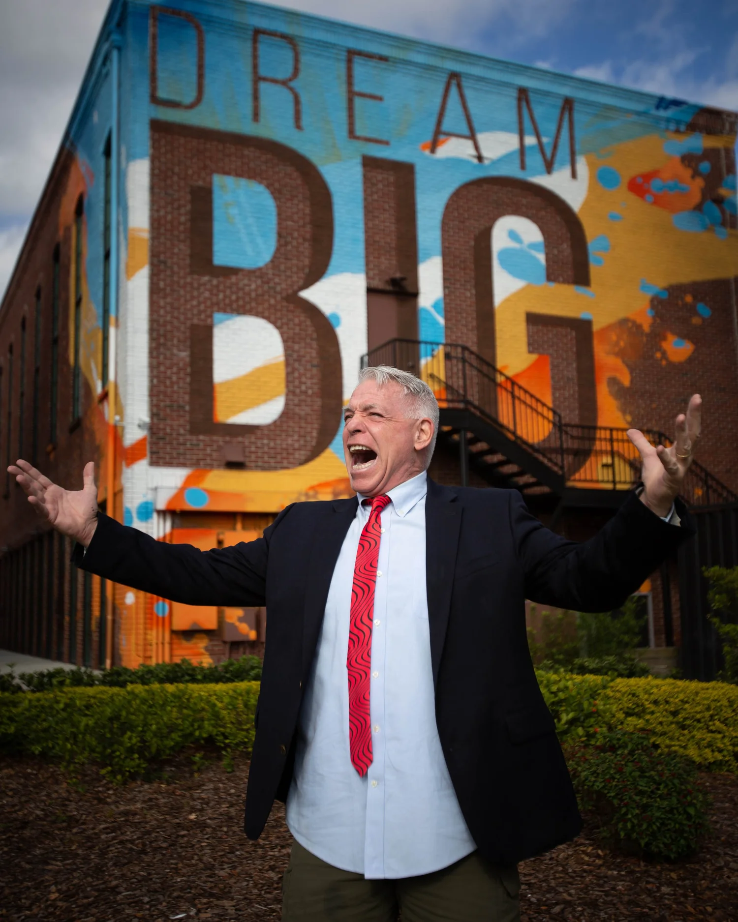 A leading Voice Over Actor and talent for Spokesperson, Promo Video Web ...