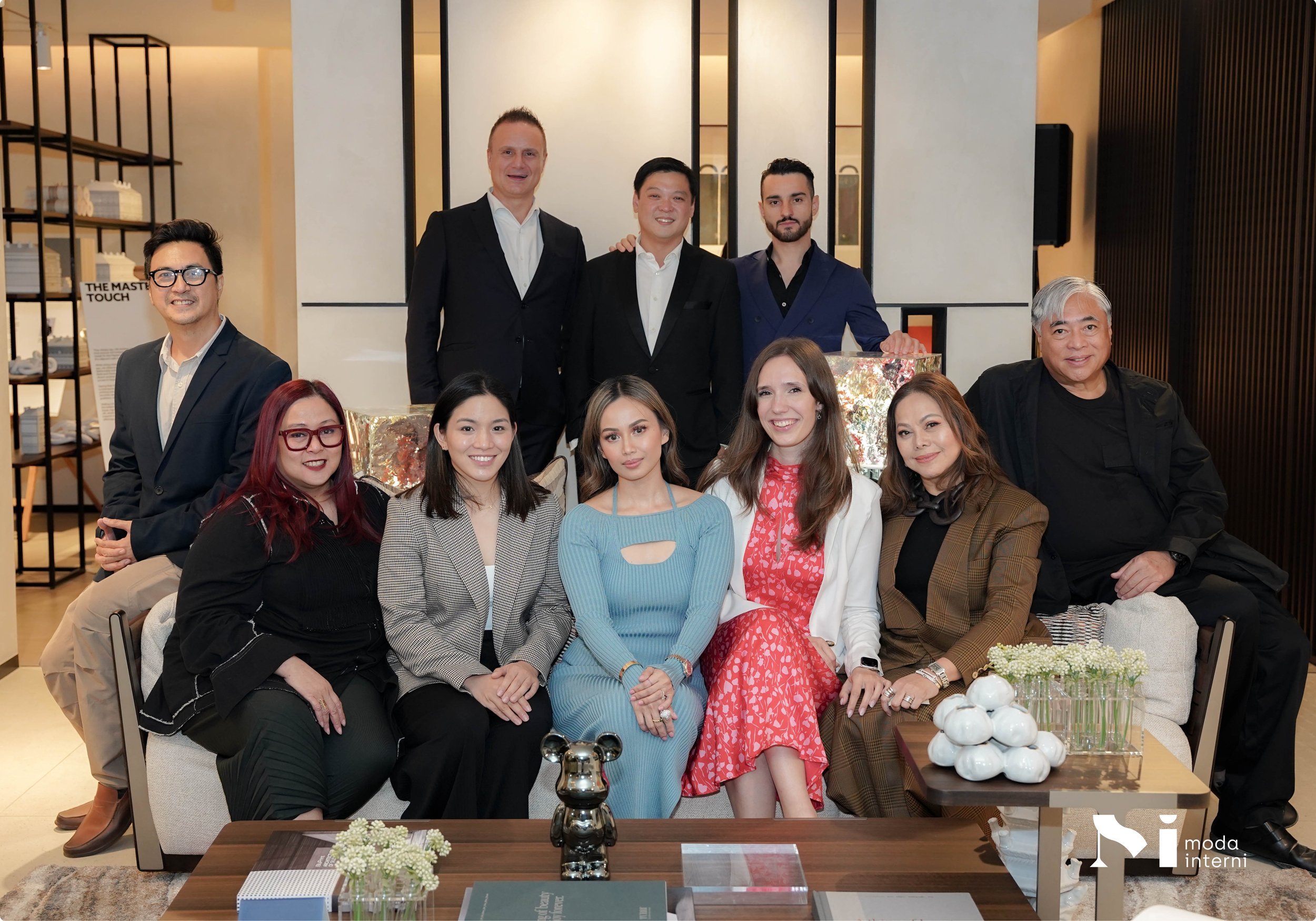 The Master’s Touch: Moda Interni's Luxury Furniture Design