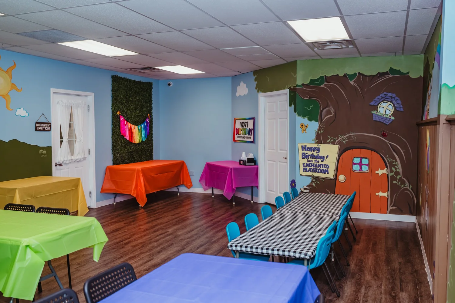 Fun & Easy Birthday Party at an Enchanting Indoor Playroom — Enchanted ...