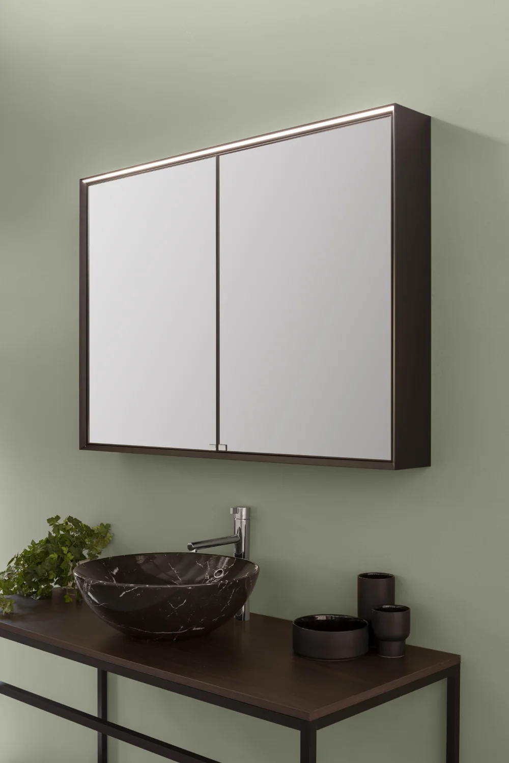 Specchio contenitore in alluminio con specchi interni - Amsterdam ...