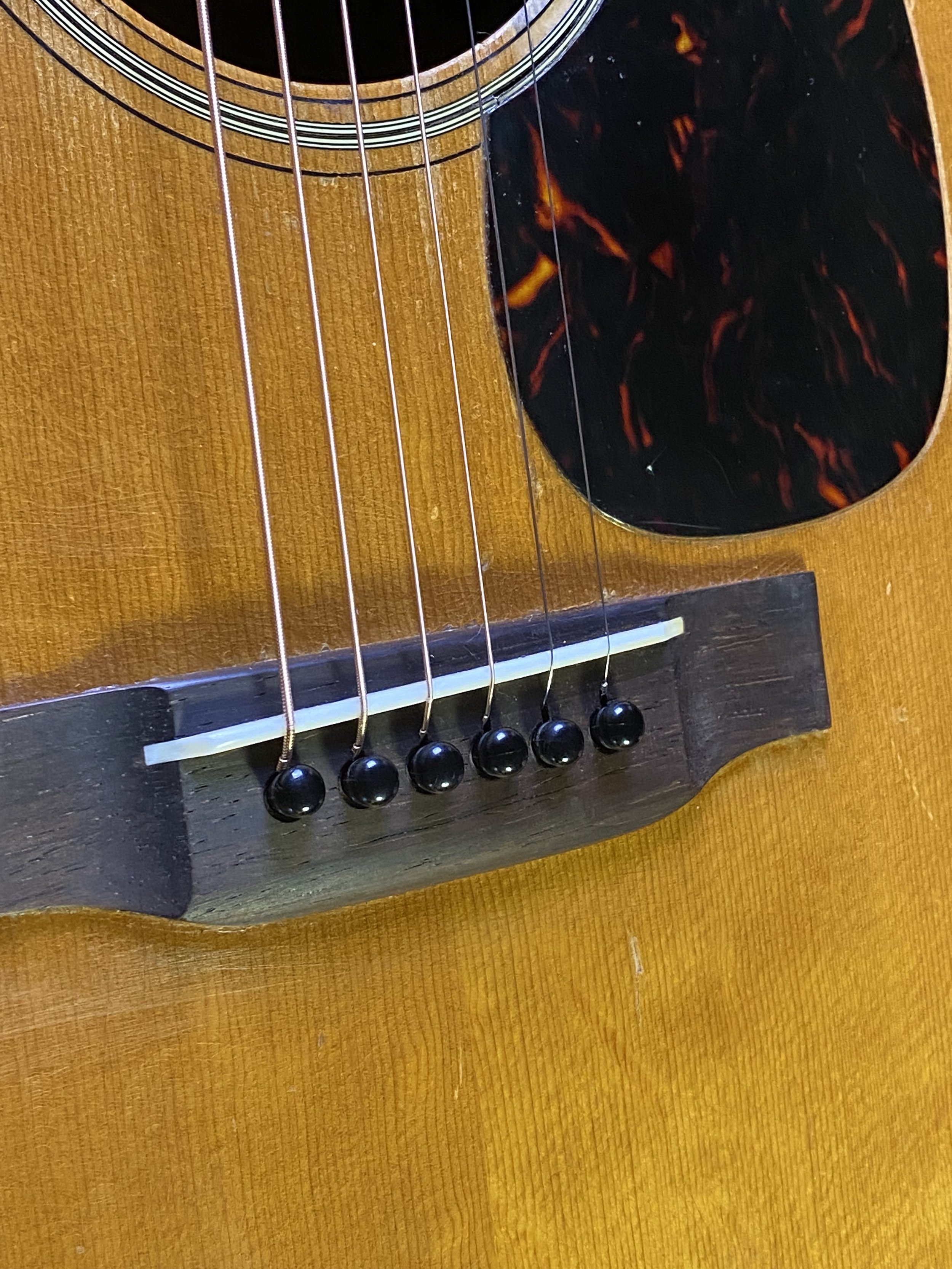 35 SOUTH VINTAGE :Guitars Instruments Buy Consign Sell Estates