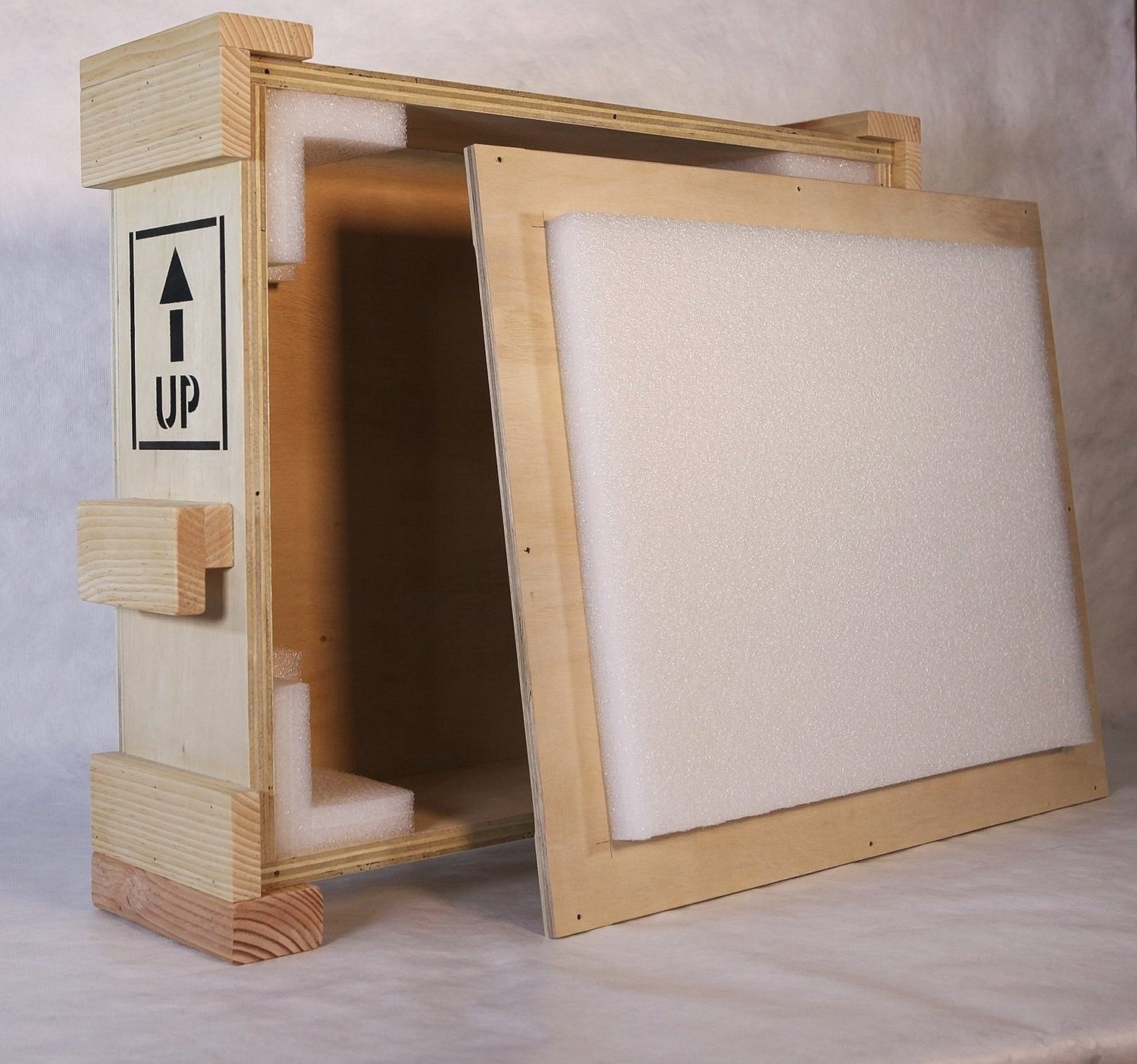 Custom Crates — Work of Art Services