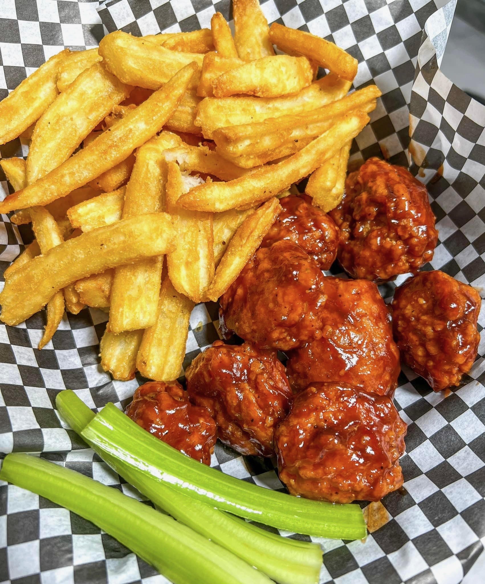 Labbie's Sports Bar & Grill