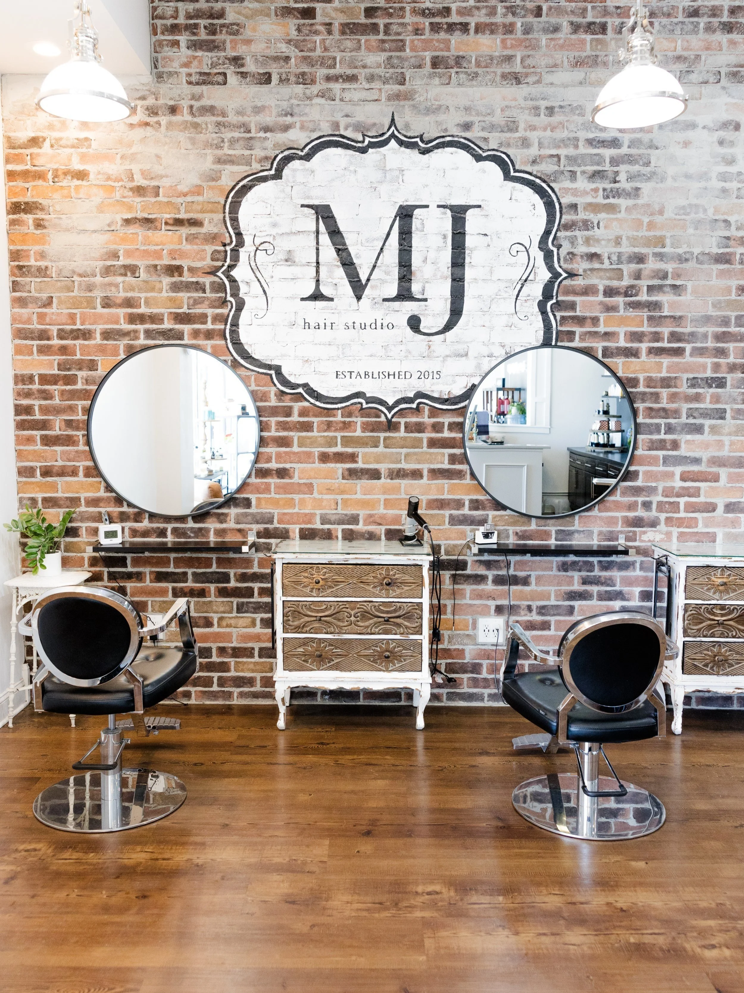 MJ hair studio & skin lab