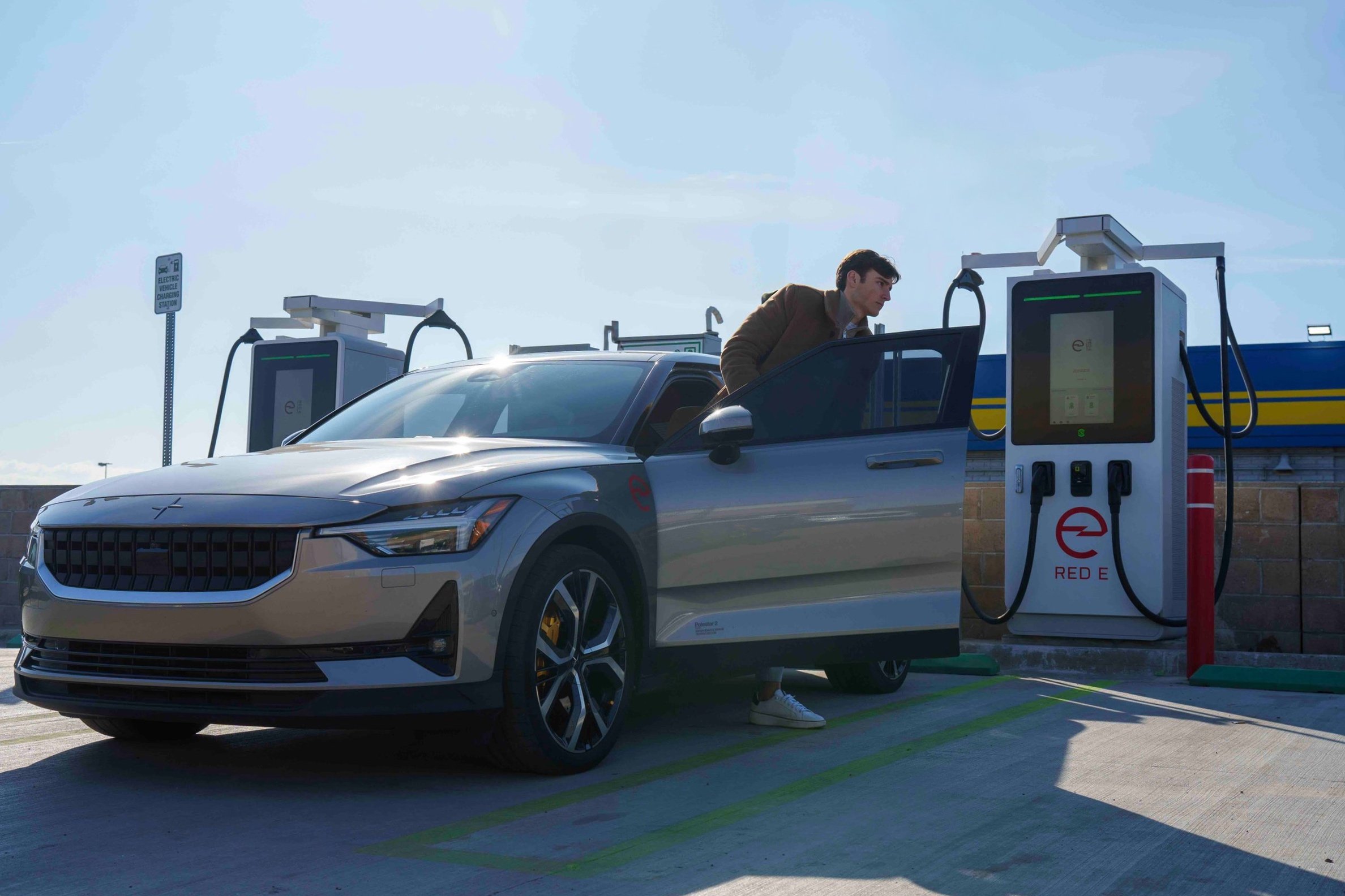 EV Driver Guide: Find & Use EV Charging Stations | — Red E