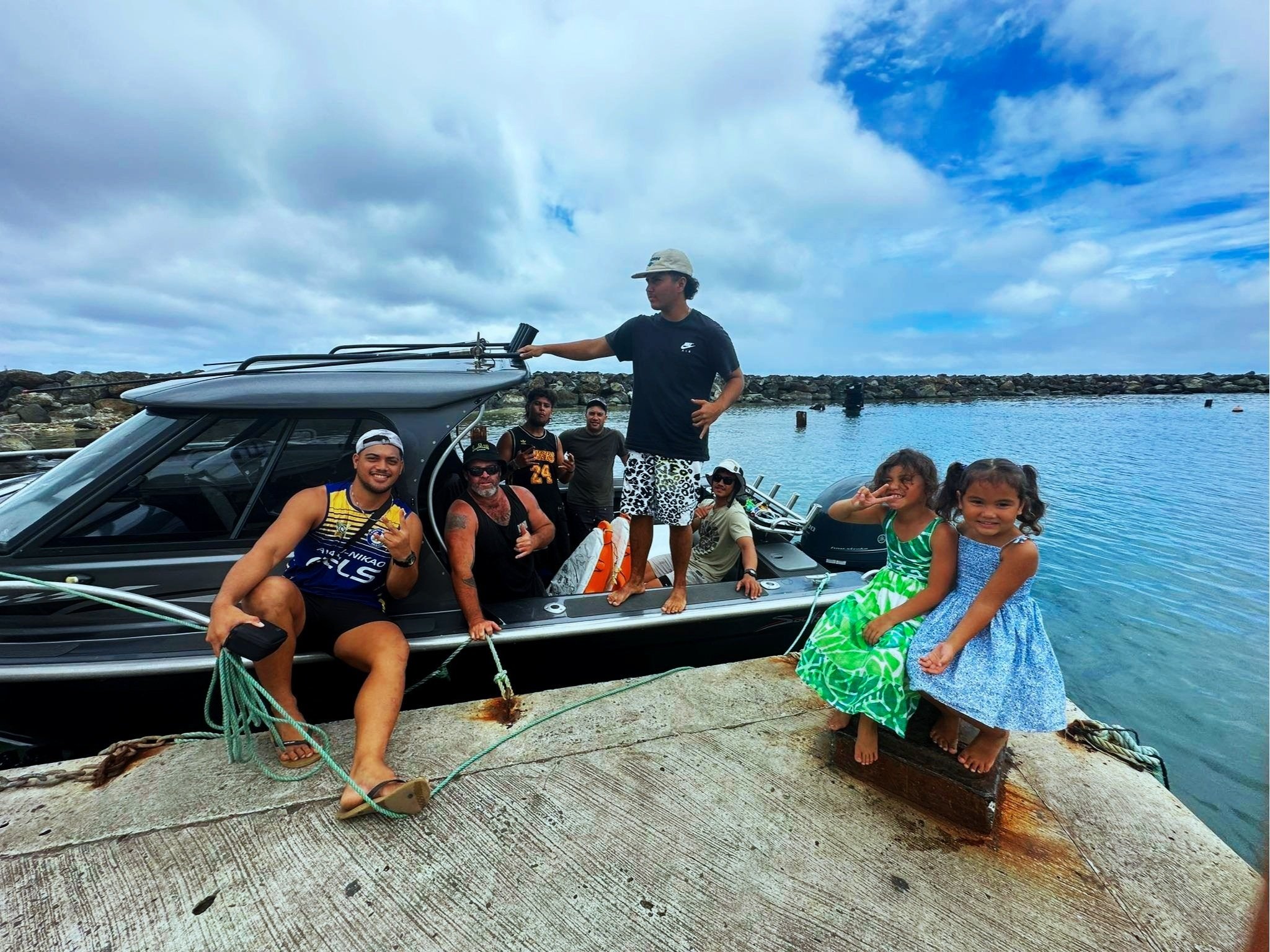 INTO THE BLUE RAROTONGA CHARTERS