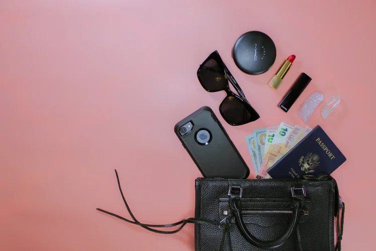 Keeping Money, Credit Cards and Passports Safe While Travelling — The ...