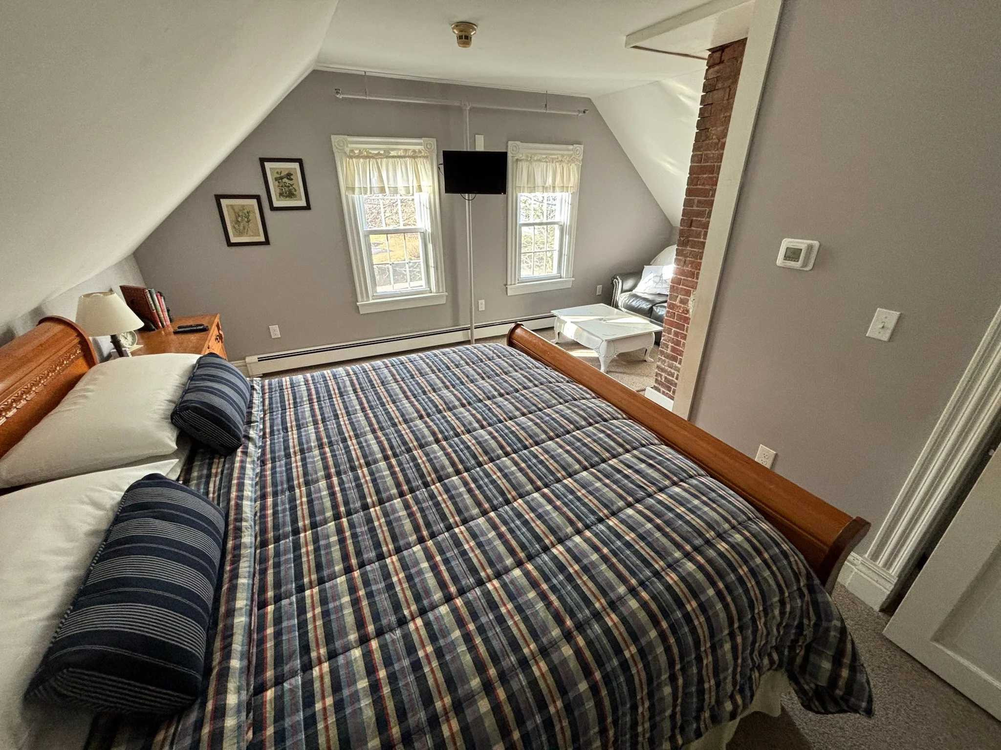 Rooms — The Kendall Inn