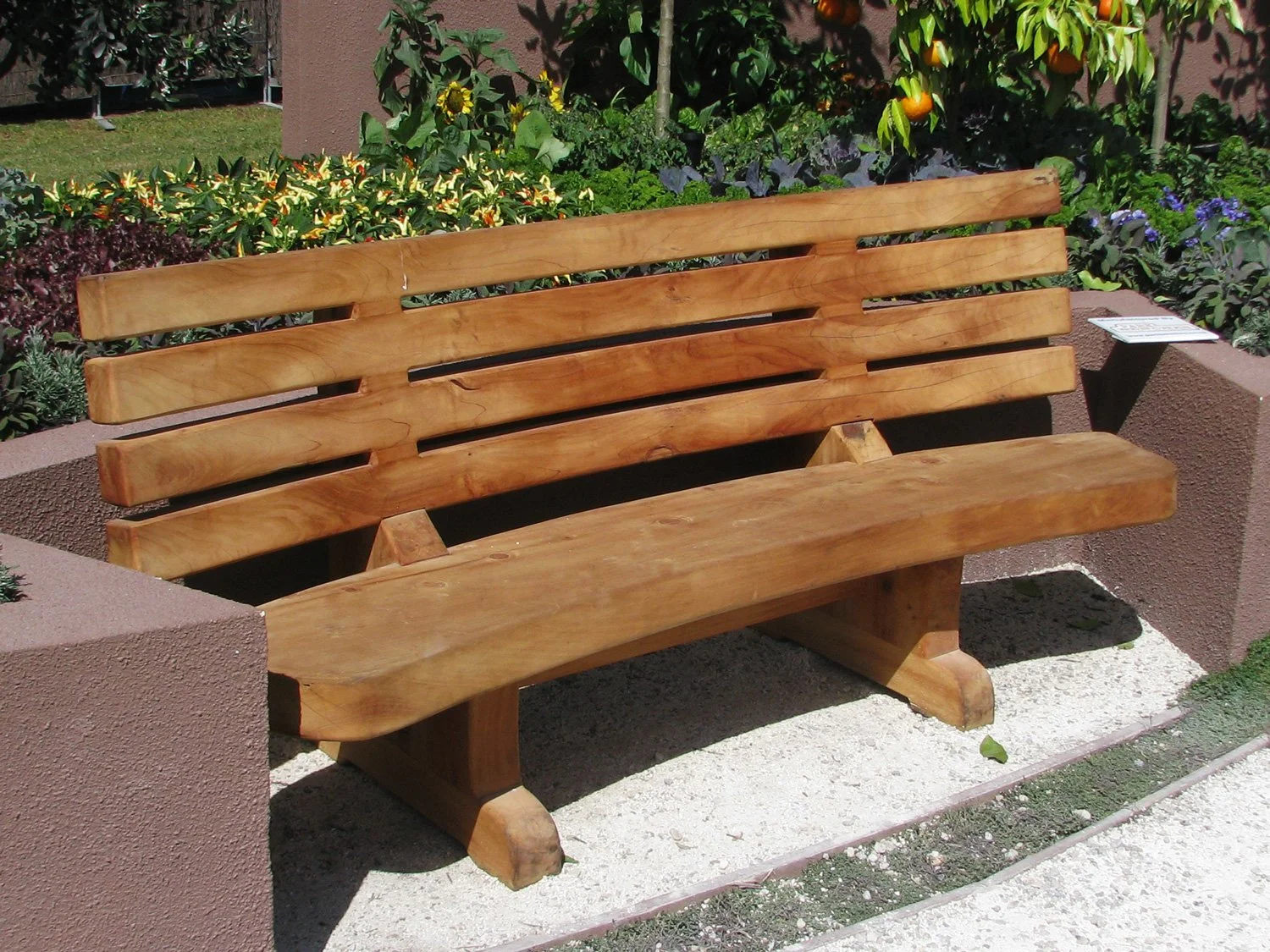 Curved Garden Seat | Park Benches Limited | High-Quality Outdoor ...