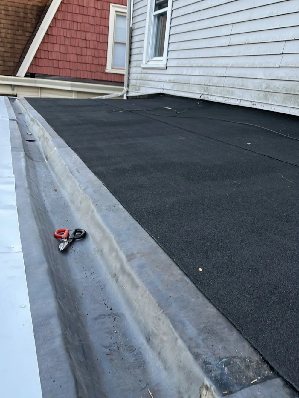 Saints Roofing and Construction