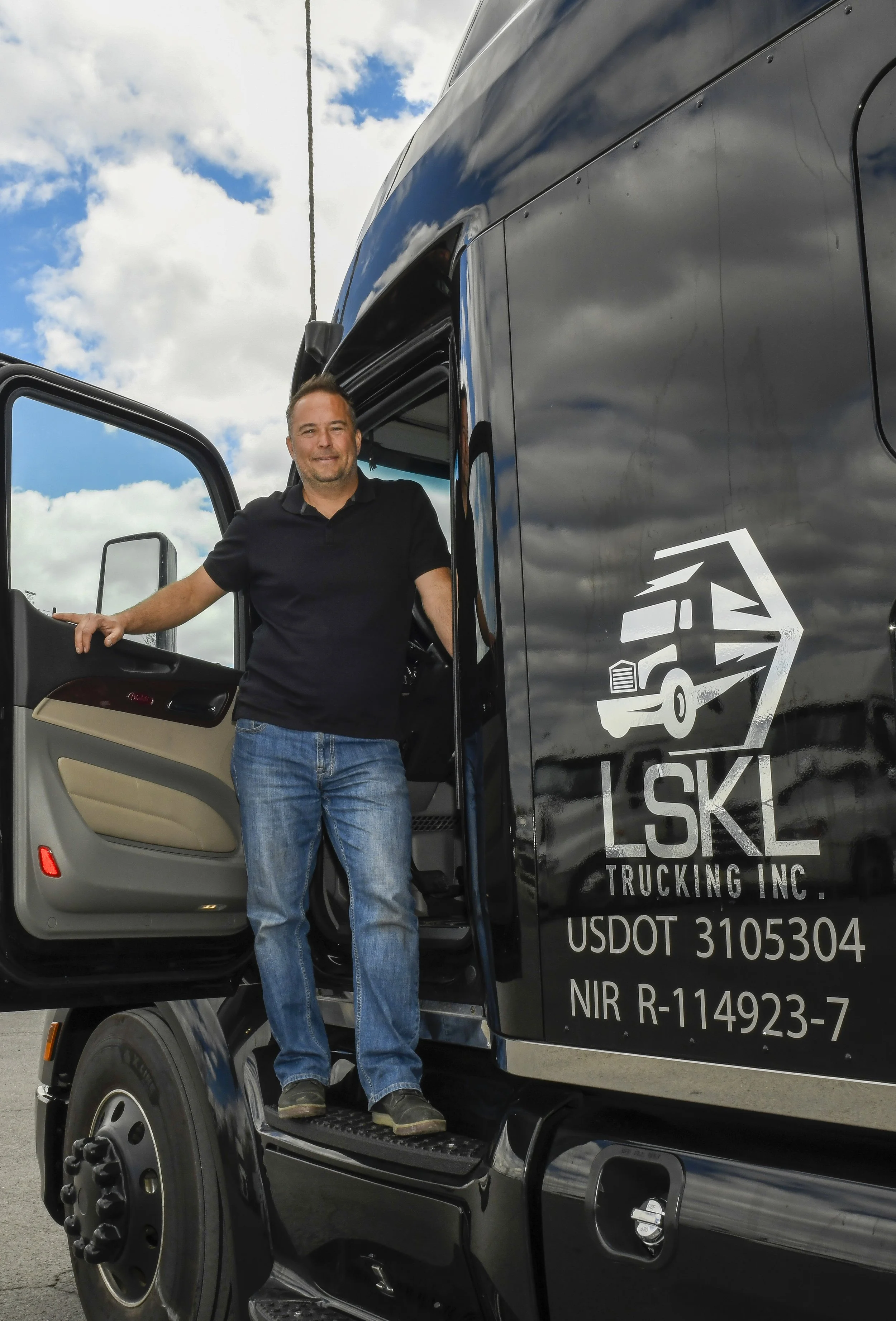 LSKL Trucking Inc