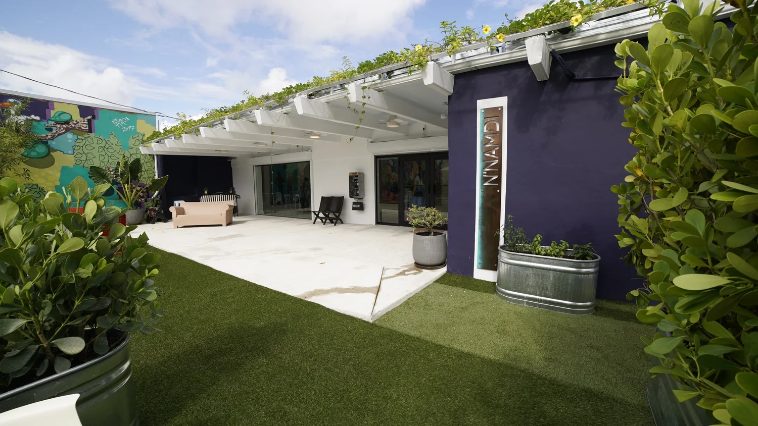 N'Namdi Contemporary