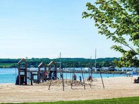 Suttons Bay Chamber Of Commerce