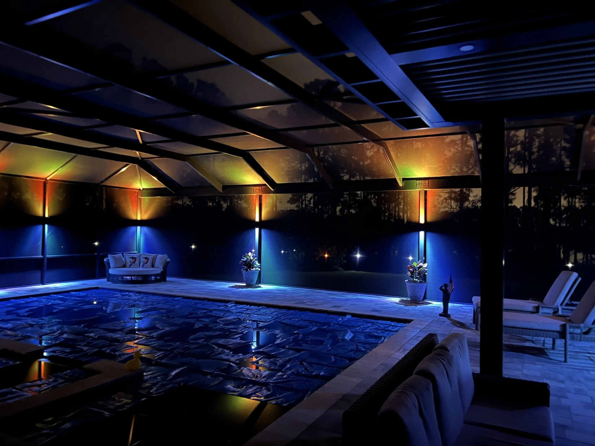 Pool Cage & Enclosure Lighting Guide | EcoTek