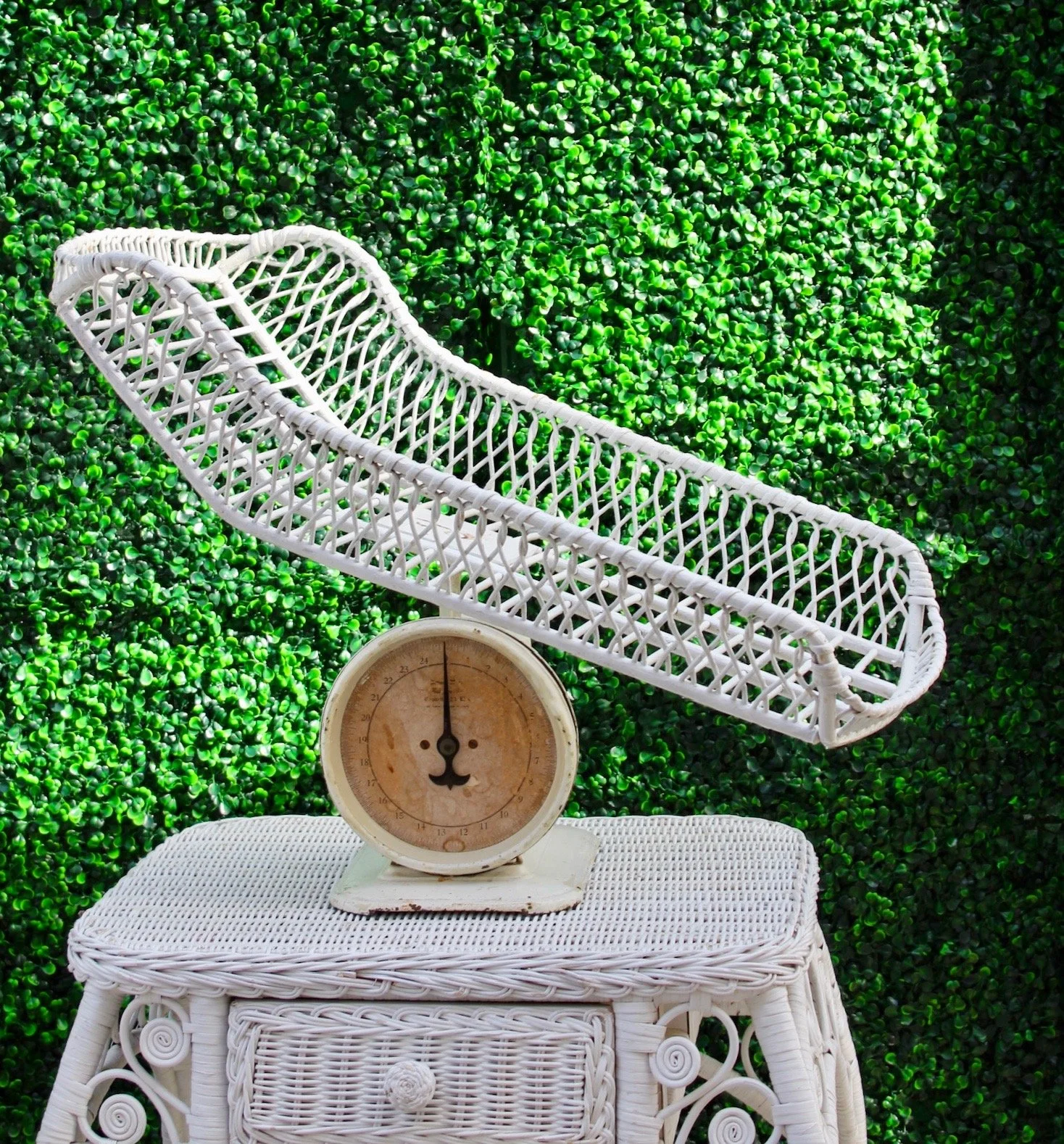 Vintage Baby Scale — BasilBee