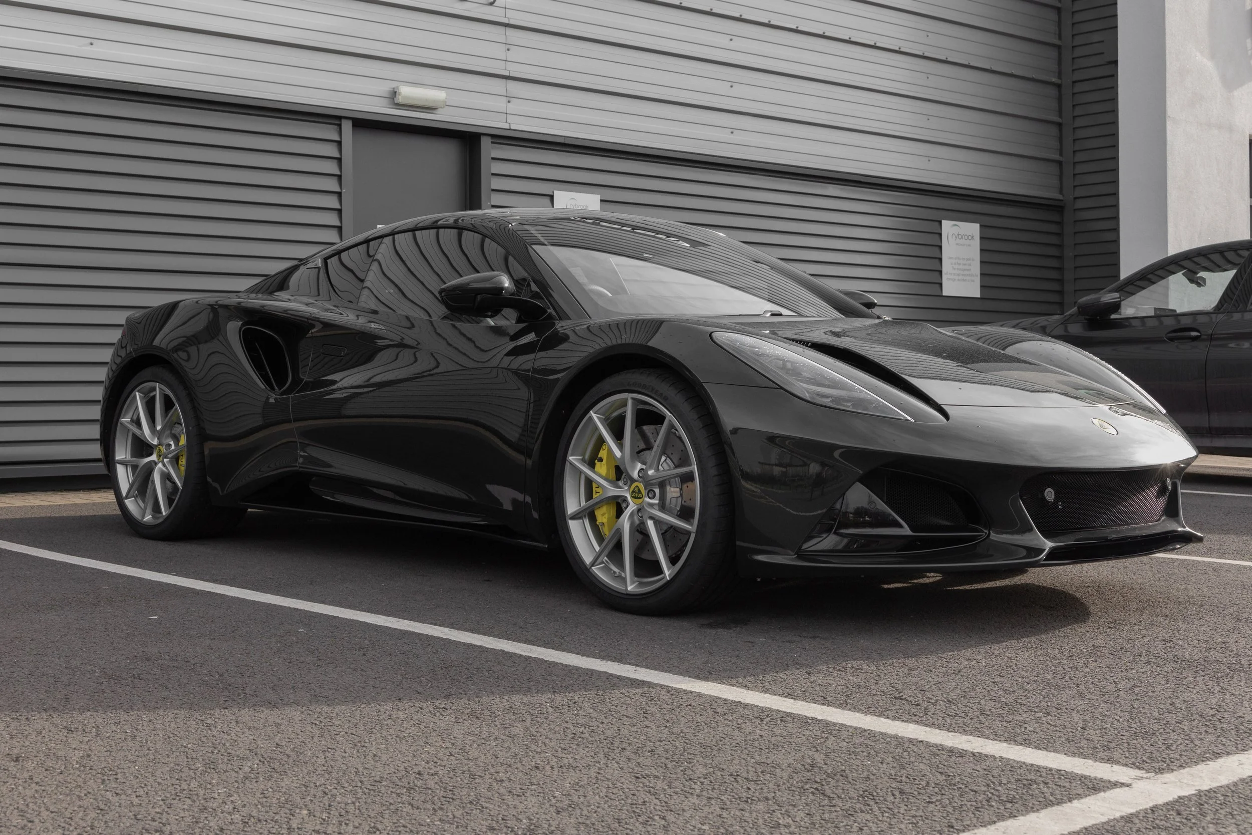 Legacy Luxury Car Transportation