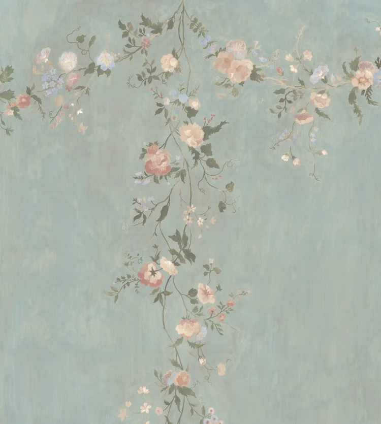 Garland — Flora Roberts