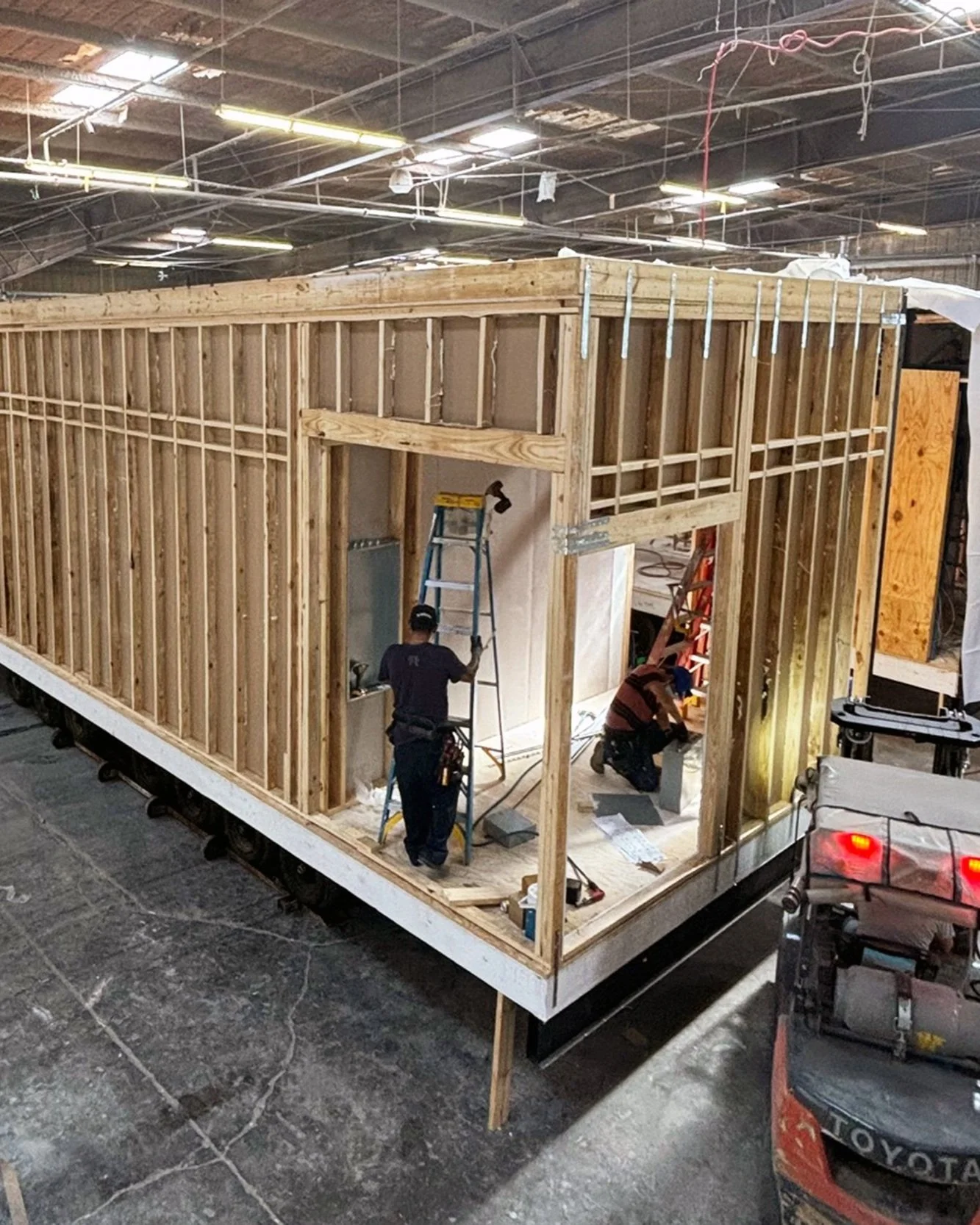 What to Expect With the Modular Construction Process — Universal ...