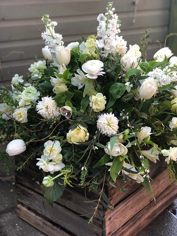 Spring funeral flowers gallery — Farewell Flowers