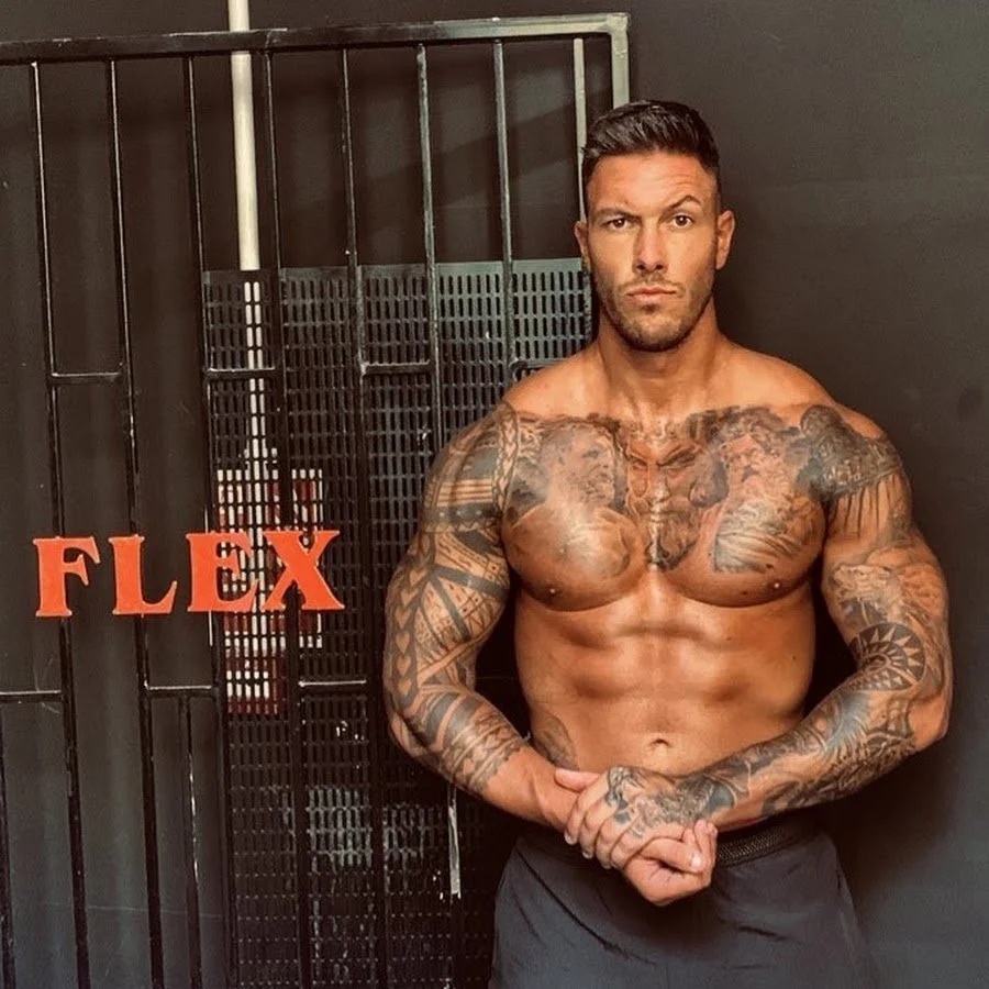 About 1 — ADAMMAXTED.COM