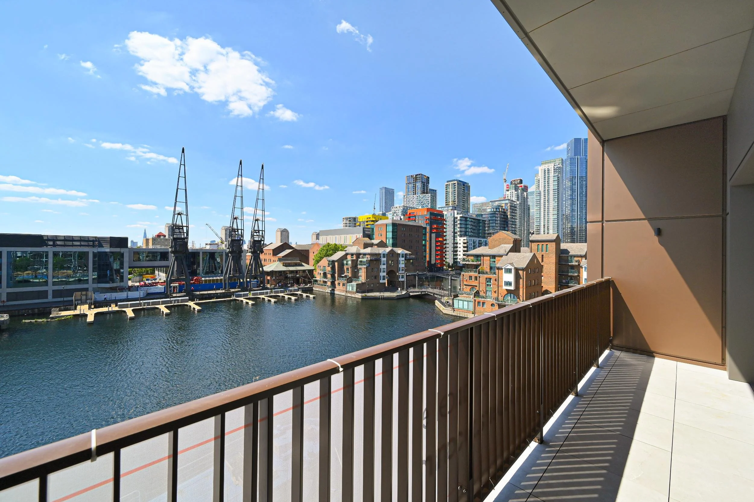 Dock East — LGL