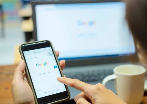 Google Translate takes on Duolingo with new AI-powered live translation ...