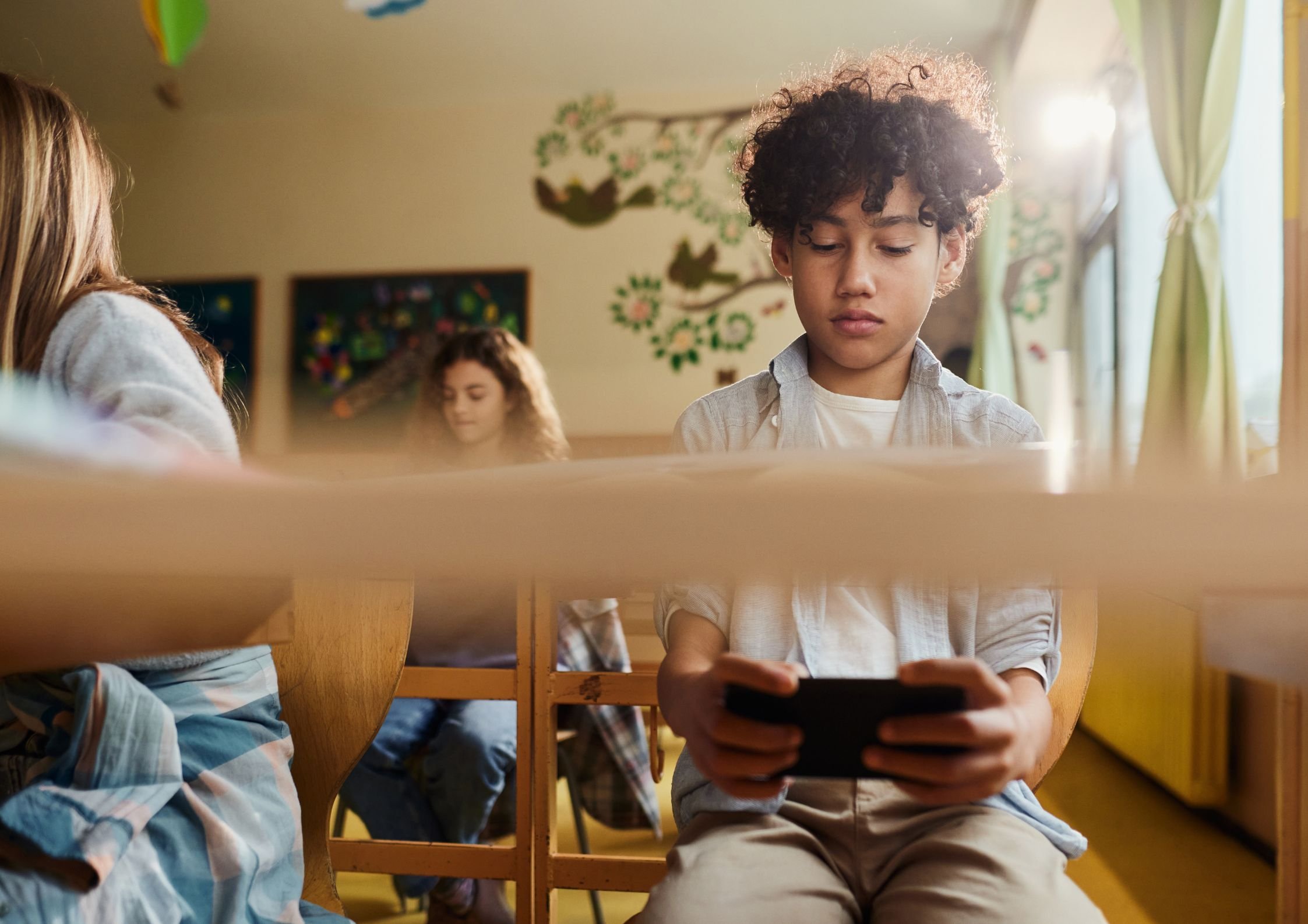 UK teachers say phones, social media, and home life are distracting ...