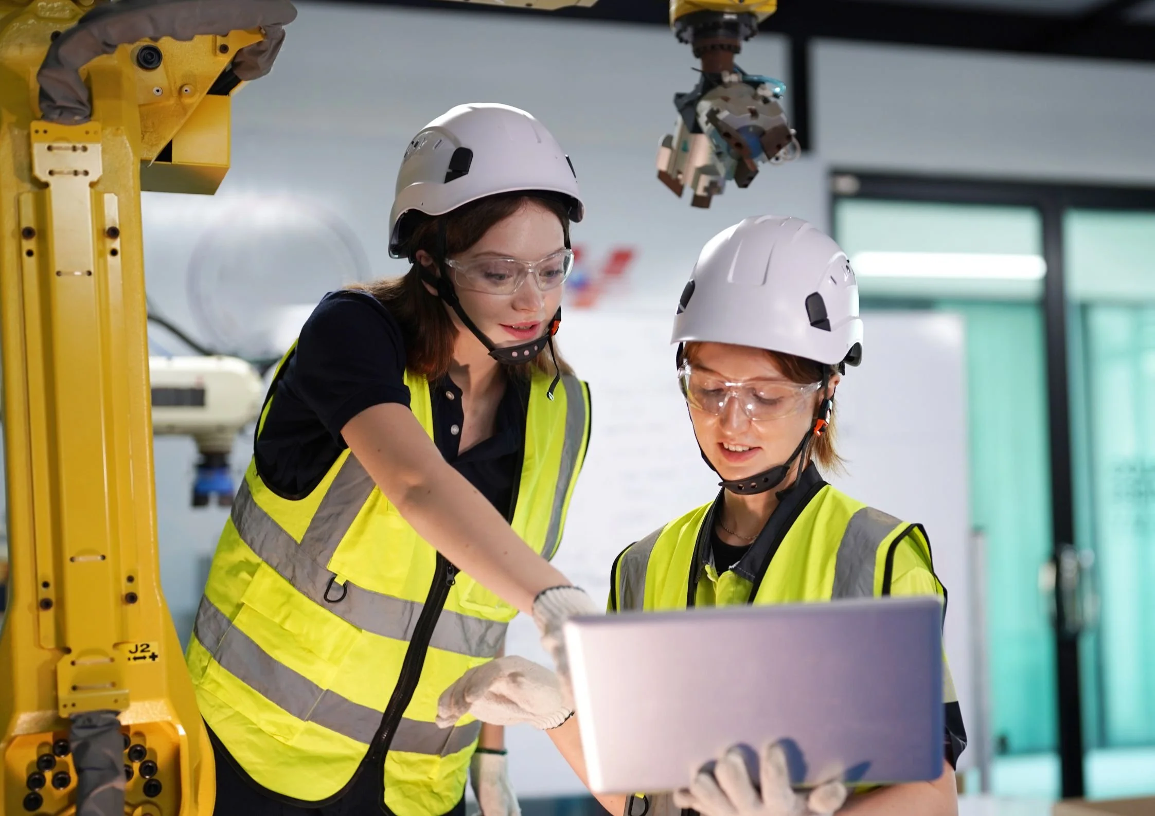 University of Huddersfield to collaborate with Global Engineer Girls ...