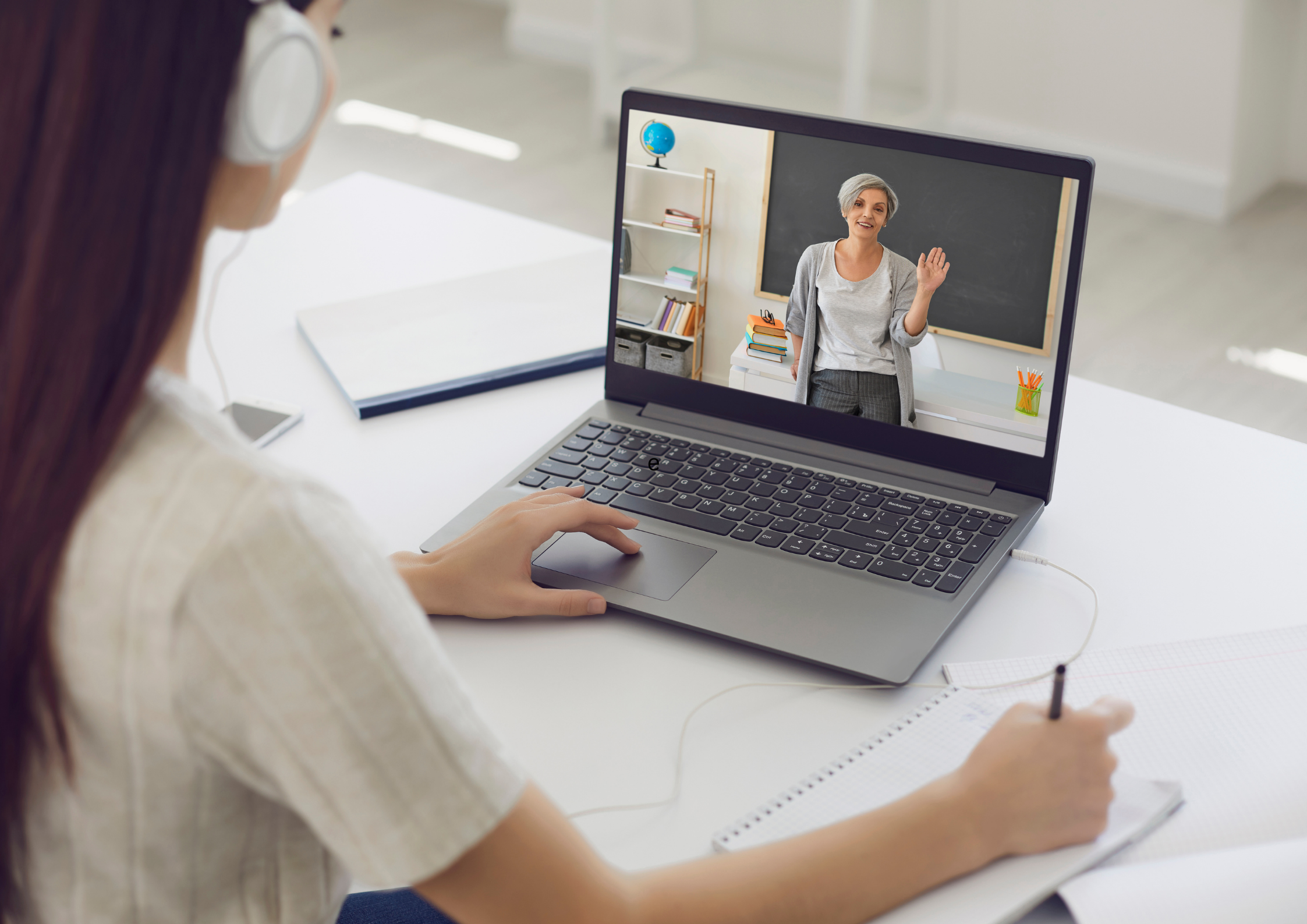 Saras AI Institute introduces world’s first AI degree programs in Utah ...