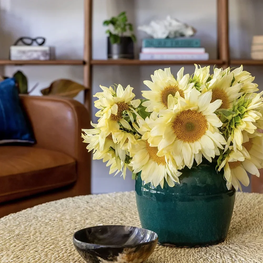 Fresh Flowers for Physical and Mental Wellness — Dayhouse Studio ...