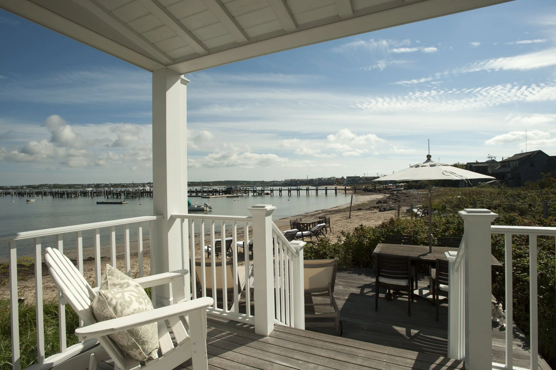 Water's Edge Cottage — Harborview Nantucket
