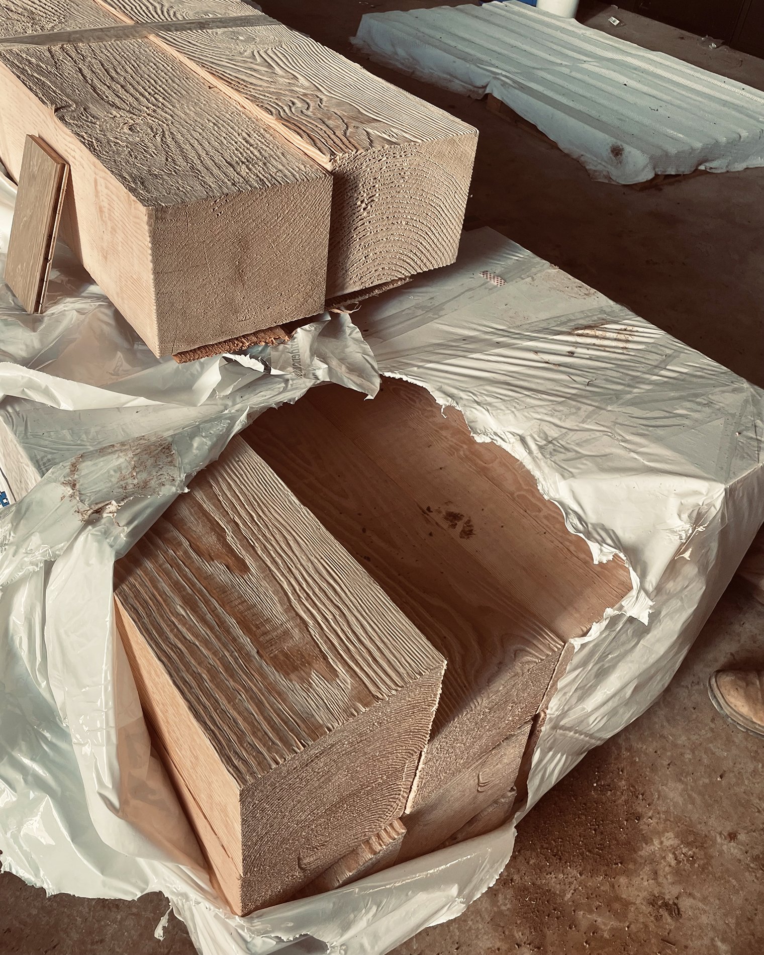 STUDIO — STUDIO HALLIHAN