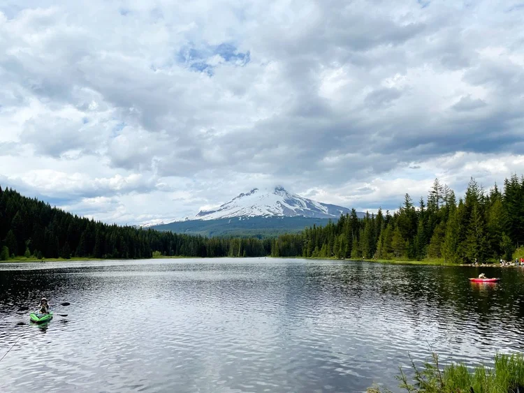 Trillium Lake: A Guide to Visiting Oregon’s Scenic Gem on Mt. Hood ...