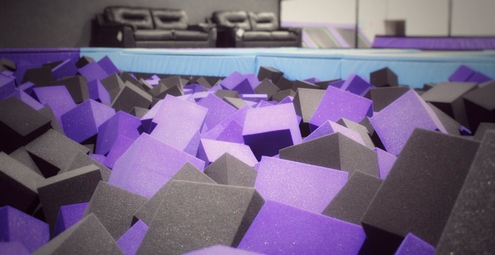 AIRPLAY TRAMPOLINE PARK, INDOOR MINI-GOLF, ESCAPE ROOMS AND ARCADE ...