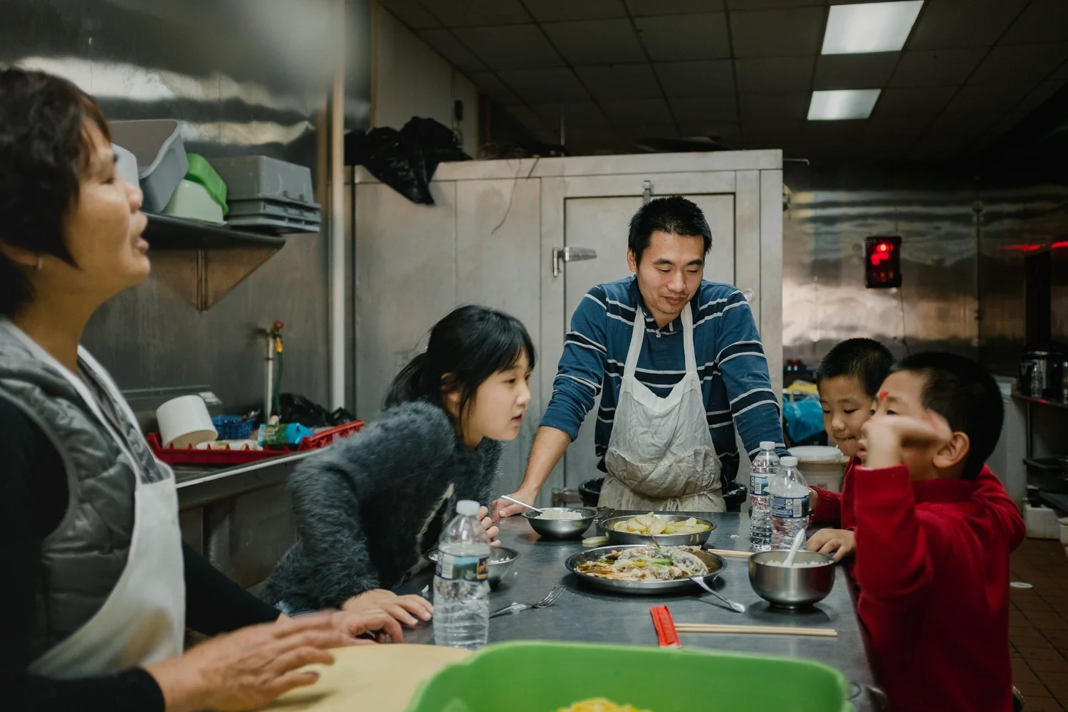 Chinese Restaurant Kids — Hannah Yoon Photography