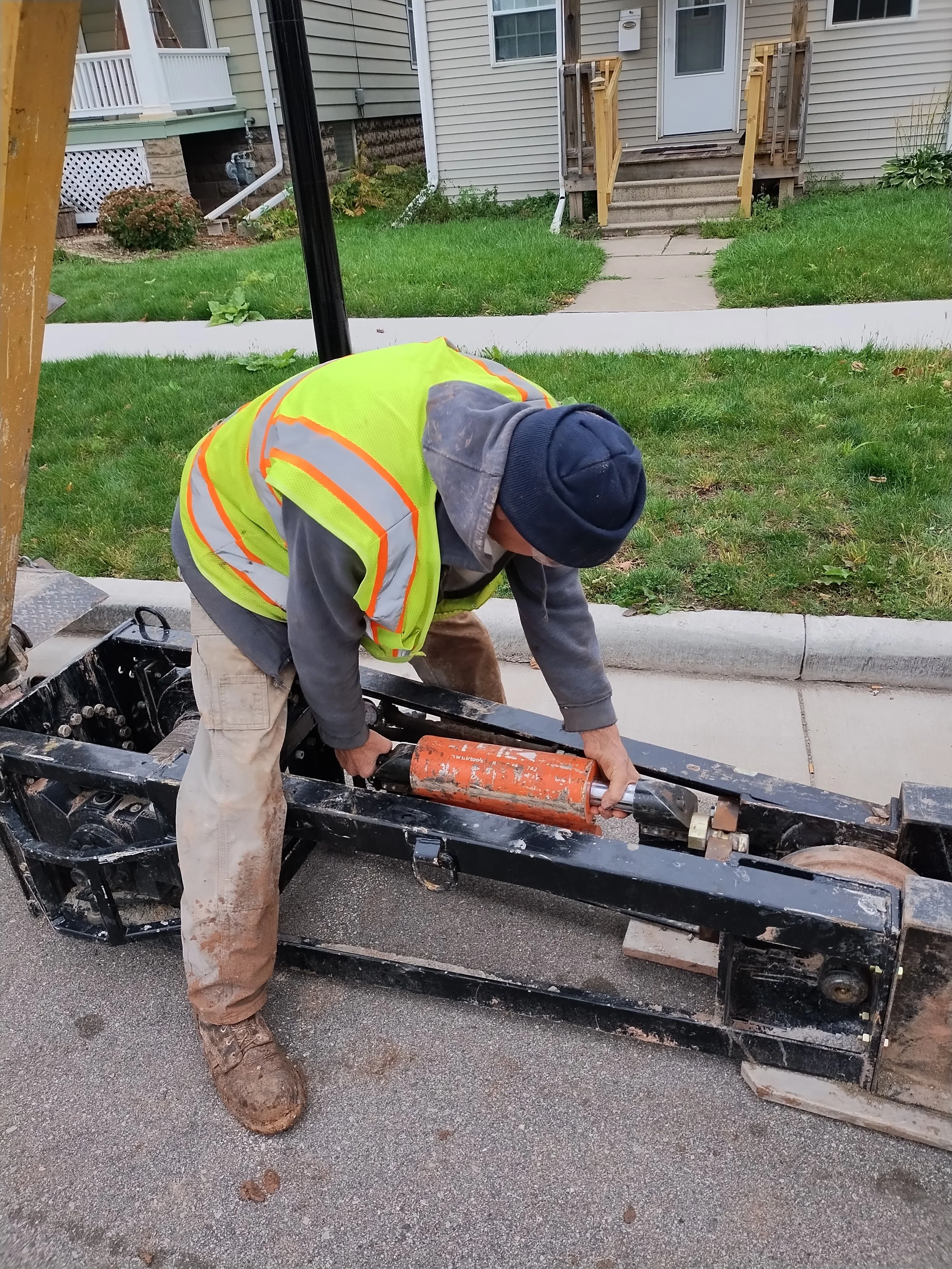 Our Pipe Winch Accommodates The Tric Tools Pulling Unit — ACME Trenchless
