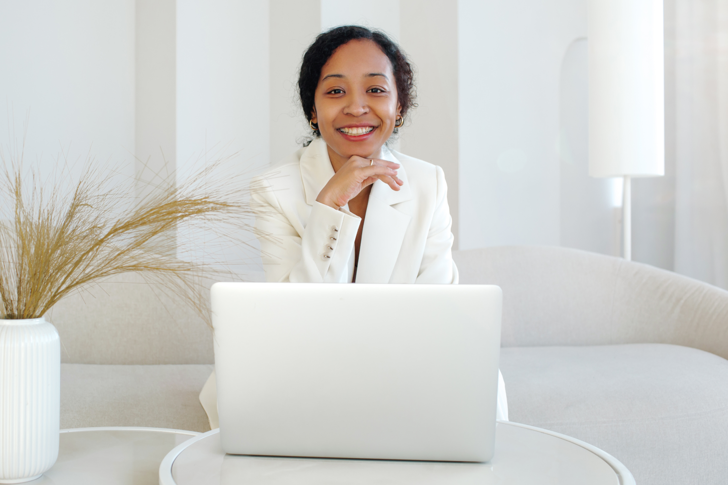 How to Automate and Customize Client Email Notifications to Save Time - Acuity Scheduling