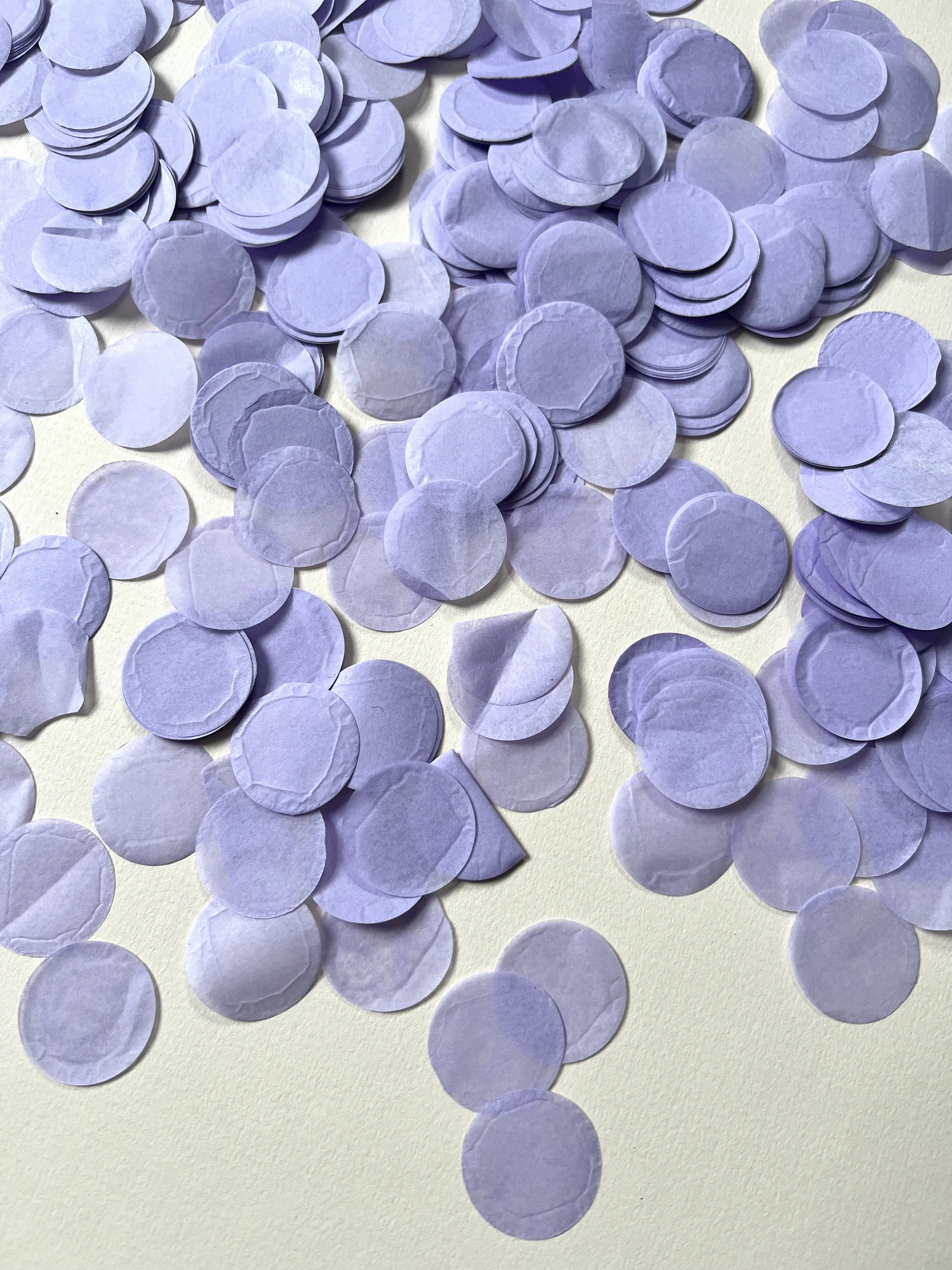 Making Natural, Biodegradable Wedding Confetti More Conscious