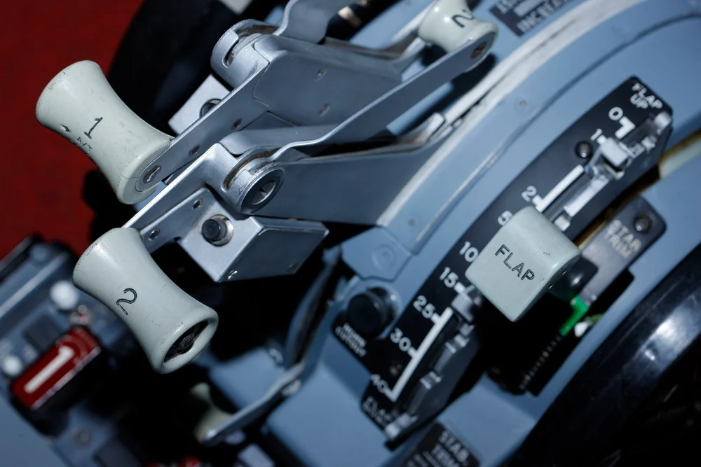 Throttle Quadrant — Flaps 2 Approach - Boeing 737 Simulator project