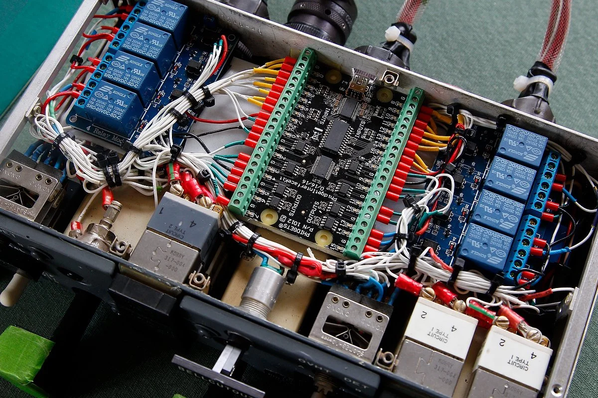 B737-600 NG Fire Suppression Panel (Fire Handles) - Evolutionary ...