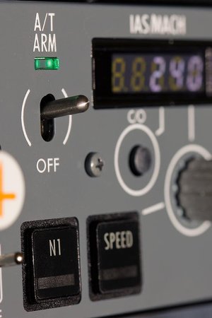 B737 Autothrottle (A/T) - Normal and Non-Normal Operations — Flaps 2 ...