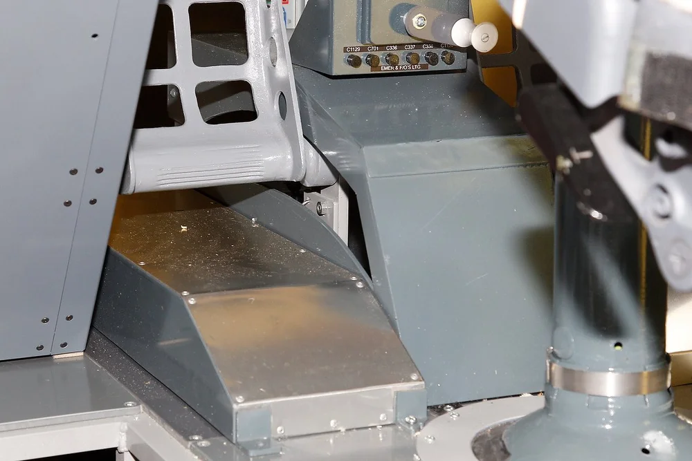 Rudder Pedals — Flaps 2 Approach - Boeing 737 Simulator project