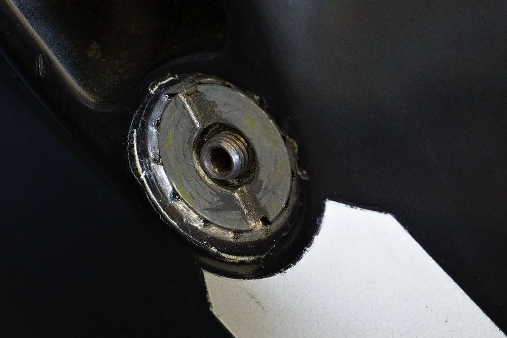 Boeing Nut Cracker - Loosening Stab Trim Wheel Nuts — Flaps 2 Approach ...