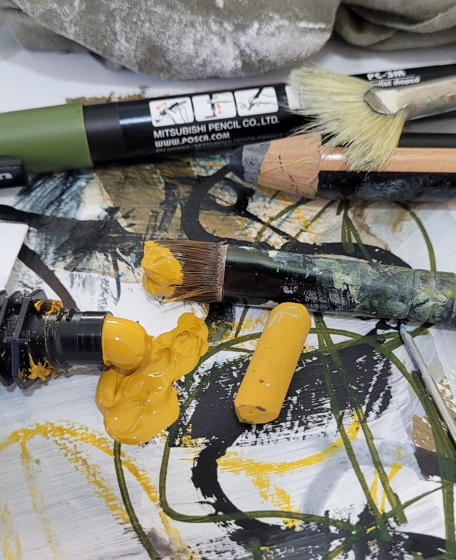 Birgit Luttrell Art - Abstract Painter - Perth, Western Australia