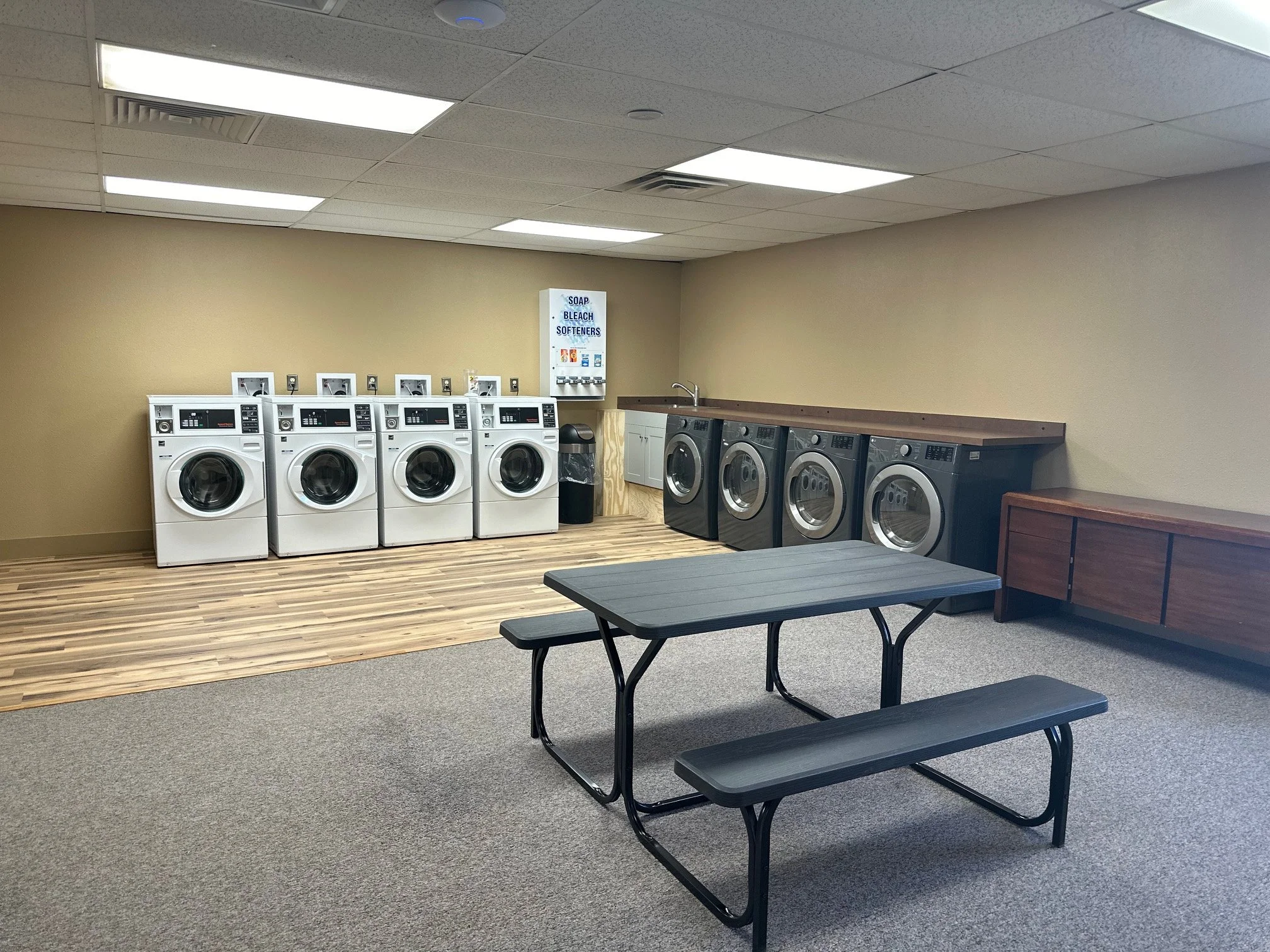 Long Horn Ranch RV and Horse Motel Moriarty, NM I-40