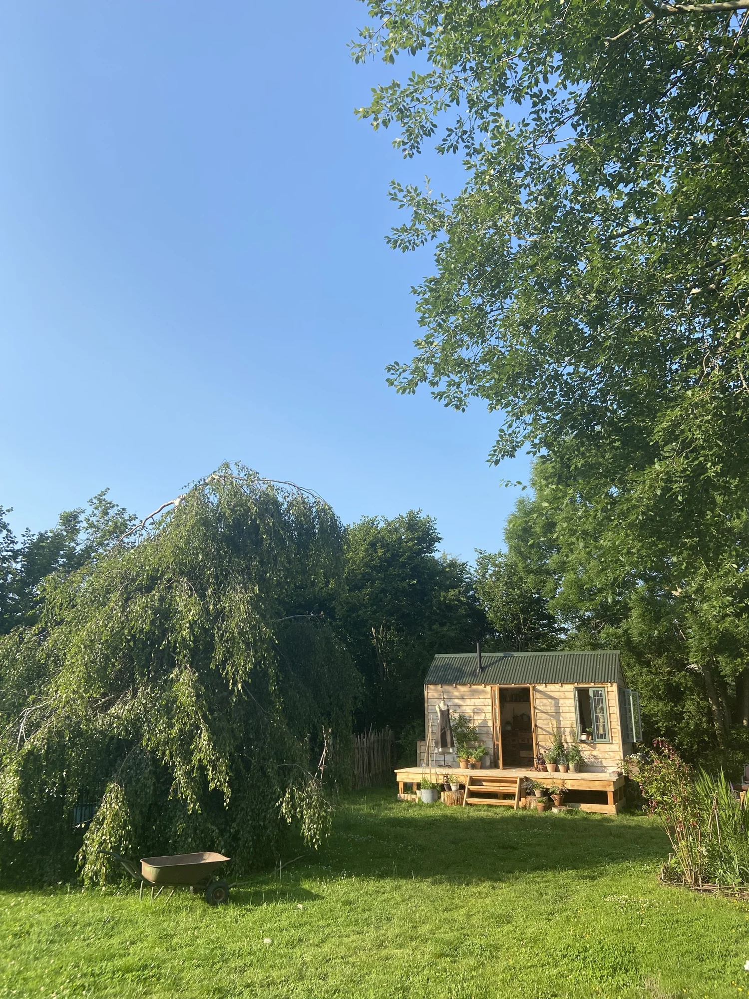 Ready-to-Roll Tiny Homes | Move-In-Ready Mobile Living