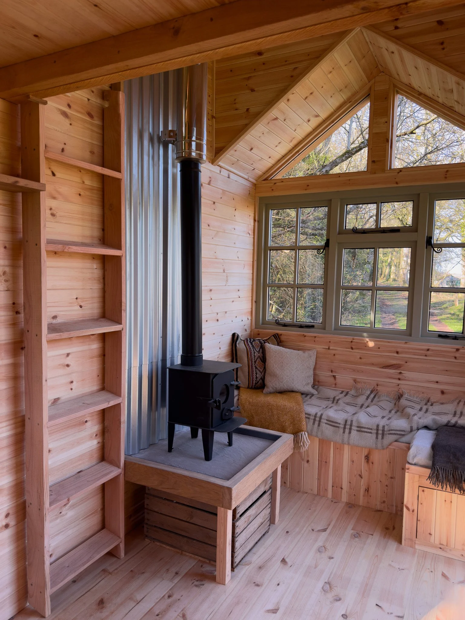 Ready-to-Roll Tiny Homes | Move-In-Ready Mobile Living