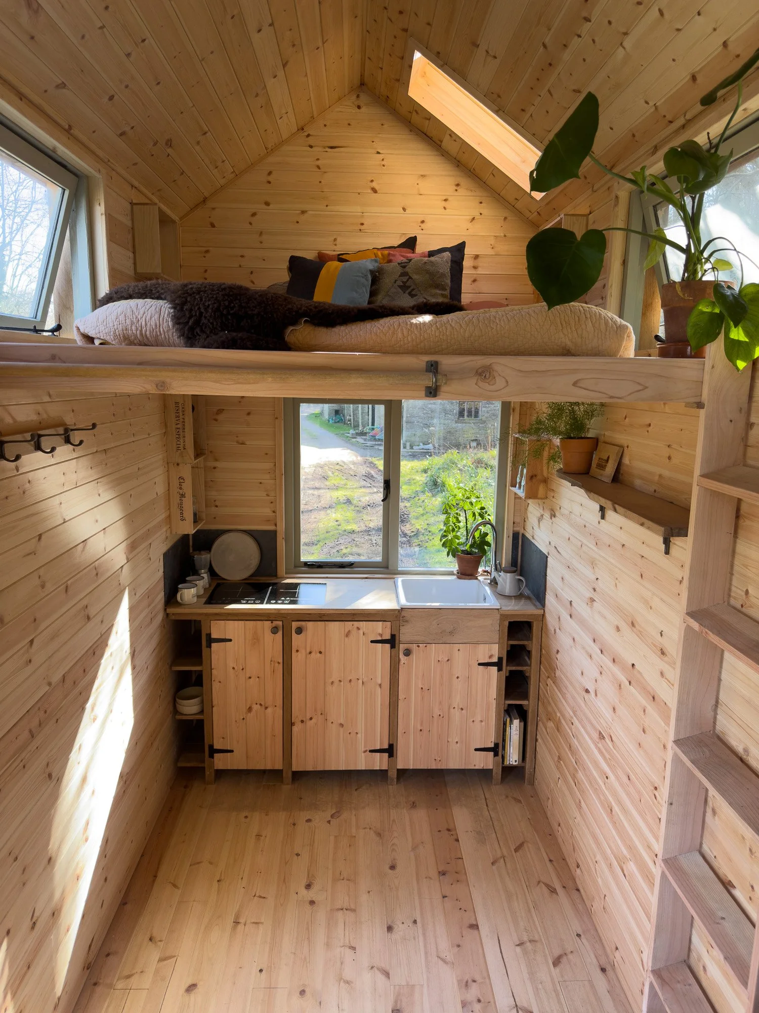 Ready-to-Roll Tiny Homes | Move-In-Ready Mobile Living