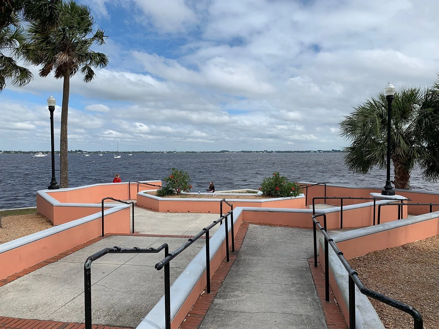 Harborwalk — Hertzog Homestead's Florida Cottages
