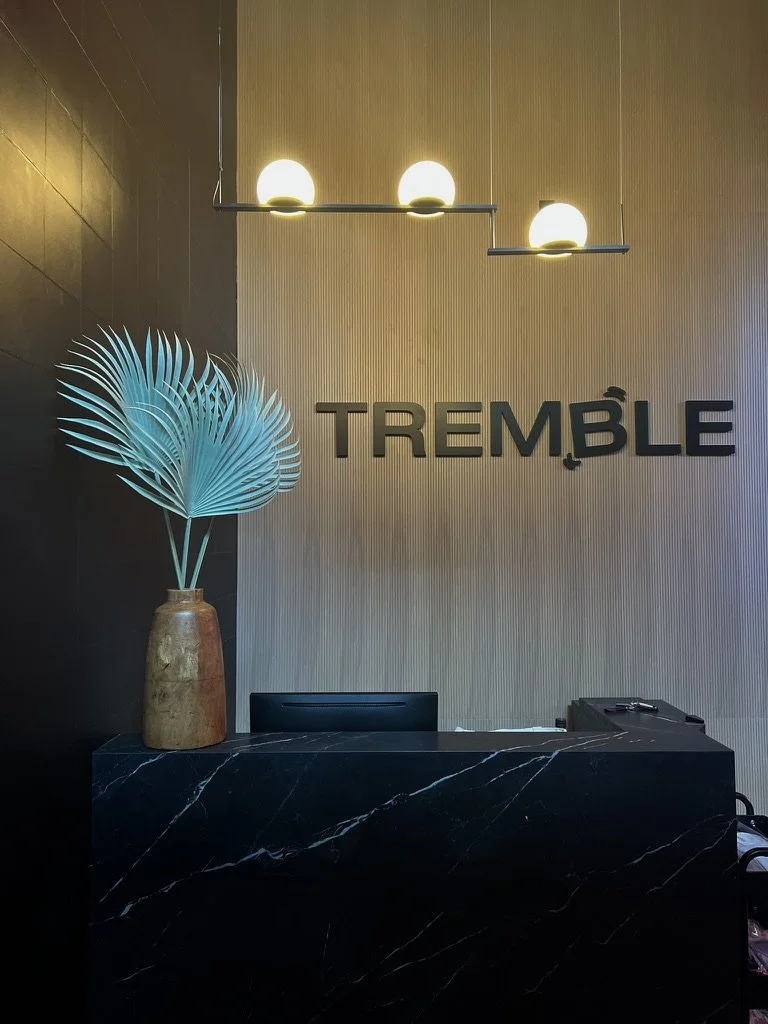 Tremble — L O B O